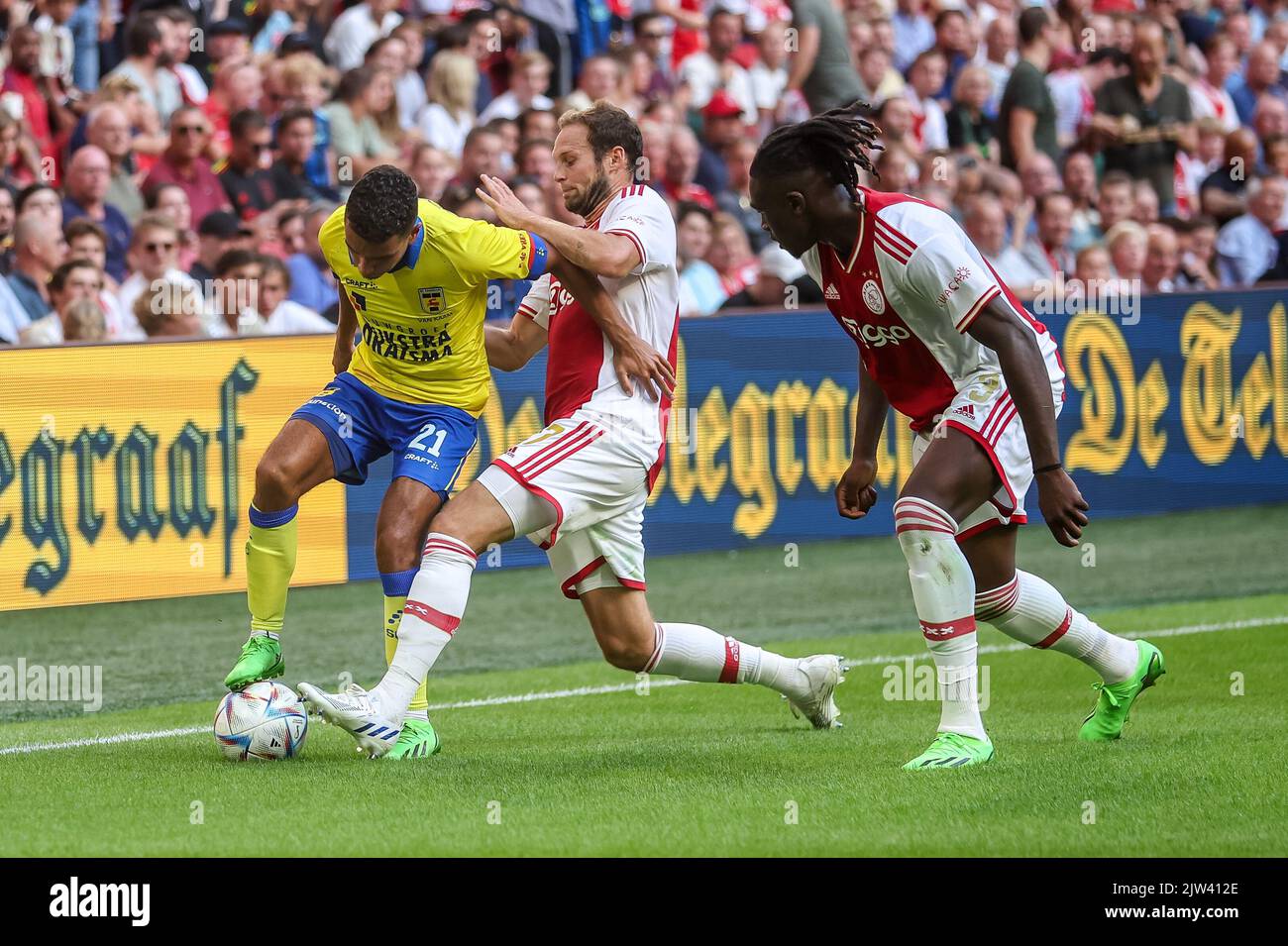 3 calvin bassey hi-res stock photography and images - Alamy