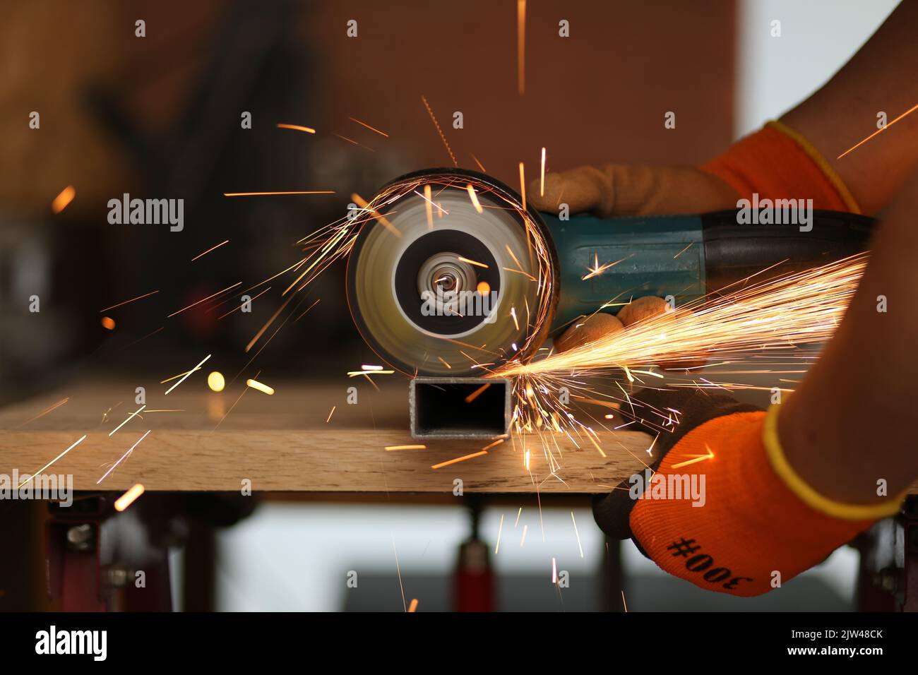 Rotary angle grinder hi-res stock photography and images - Alamy