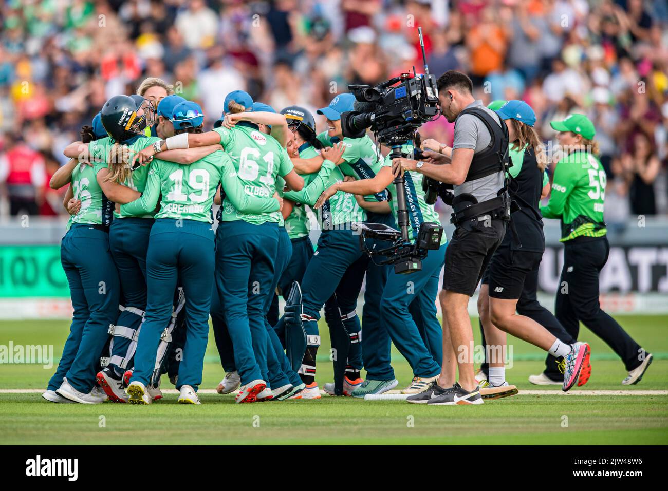 LONDON, UNITED KINGDOM. 03rd September, 2022. Emily Windsor (right) and ...