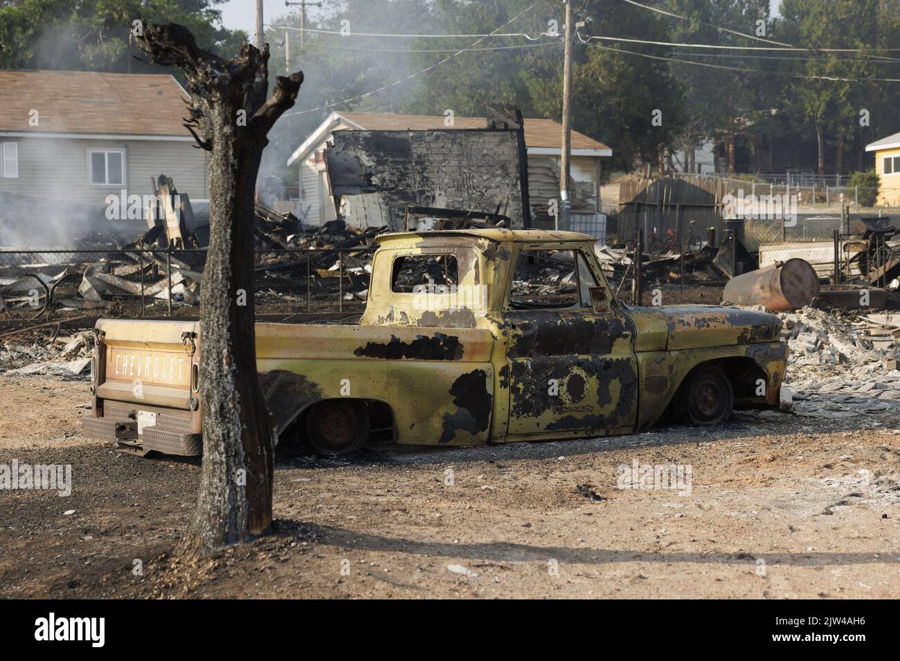 Weed, United States. 23rd Aug, 2022. A view of charred truck sitting in ...