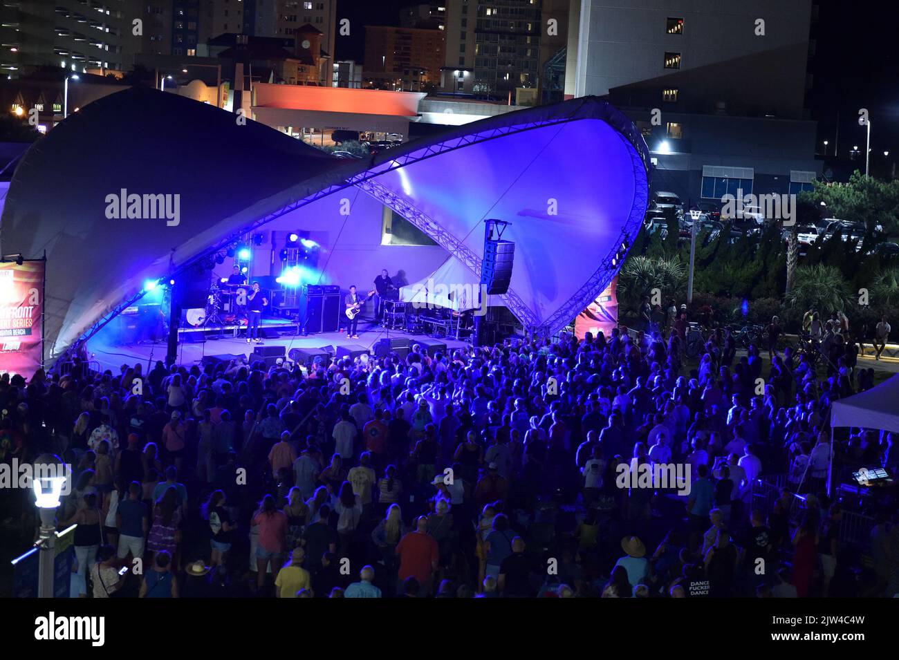 September 2, 2022, Virginia Beach, Virginia, USA: SMASH MOUTH ...