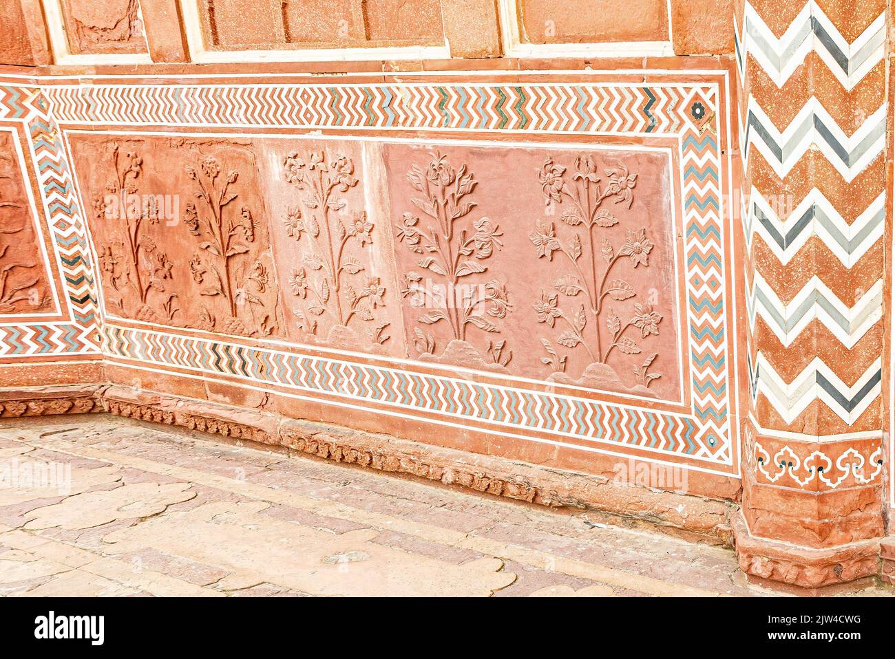 A Beautiful Mughal Architecture in Taj Mahal Stock Photo - Alamy