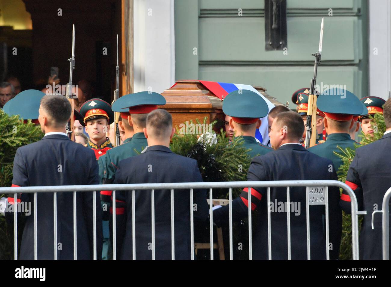September 3, 2022. - Russia, Moscow. - A mourning ceremony for first ...