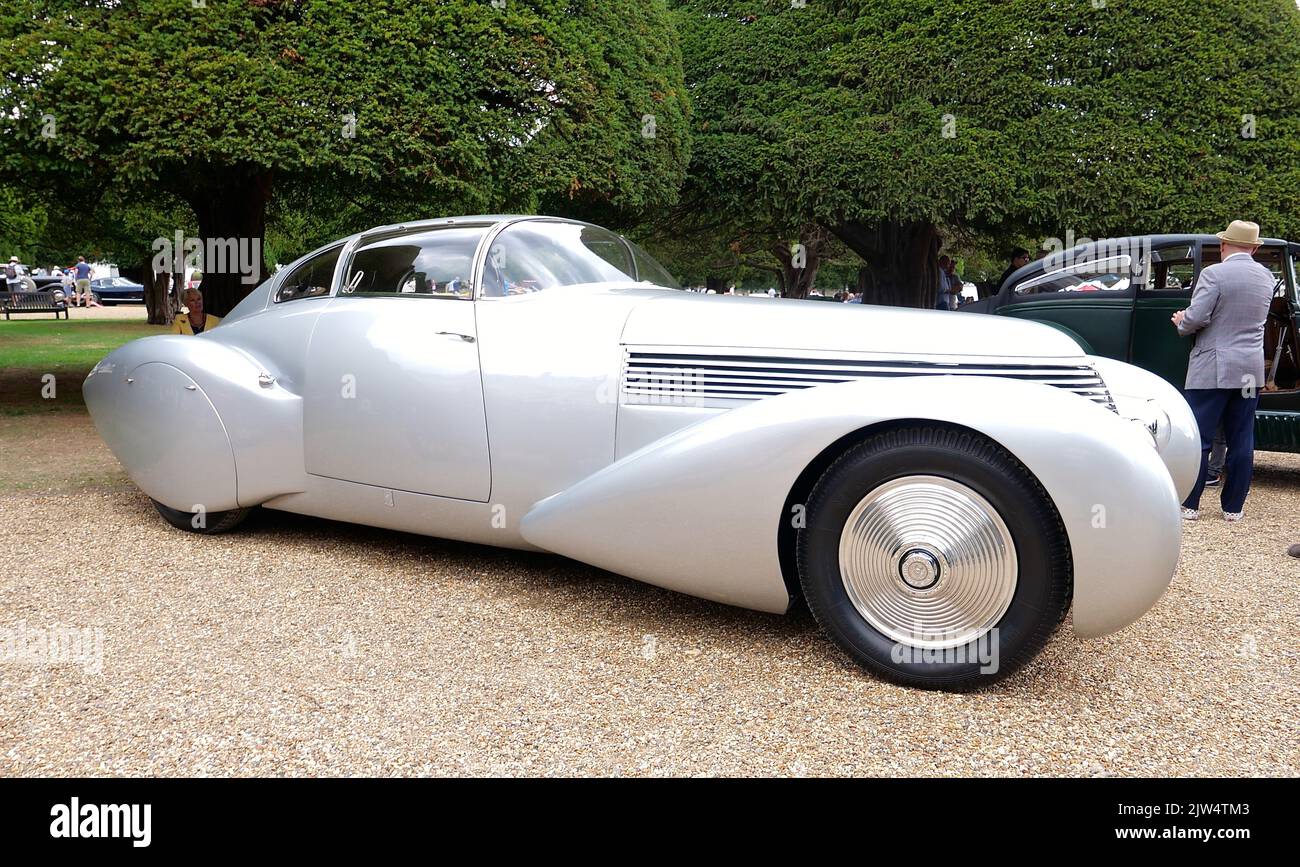 The Concours of Elegance once again brought together a selection of 60 ...
