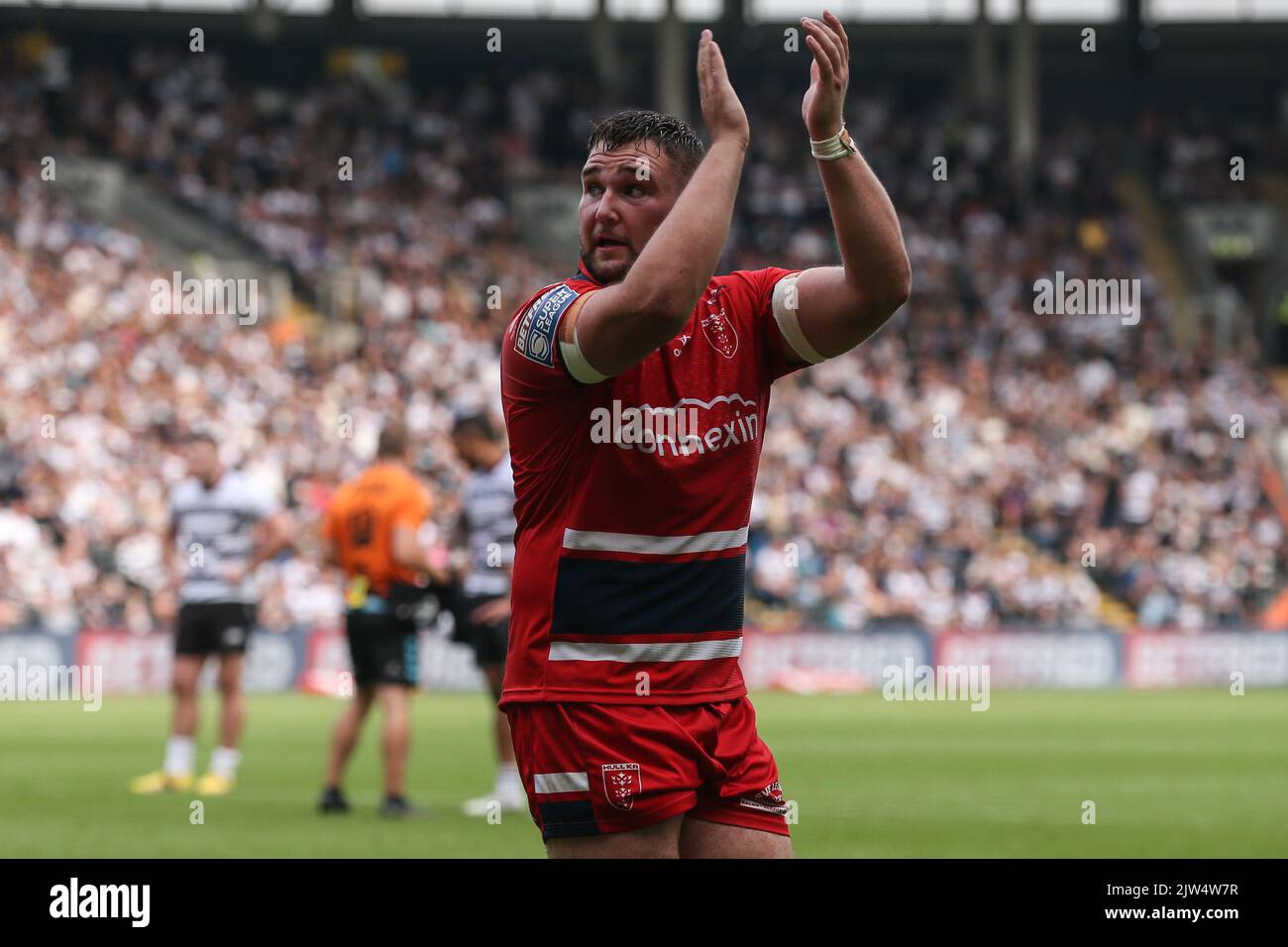 Zach Fishwick #34 of Hull KR applauds the Hull KR fans during the ...
