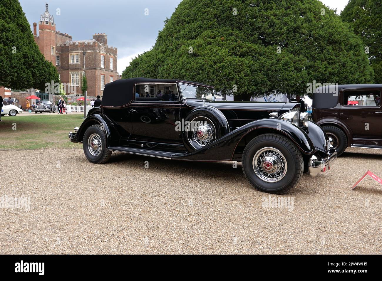 The Concours of Elegance once again brought together a selection of 60 ...