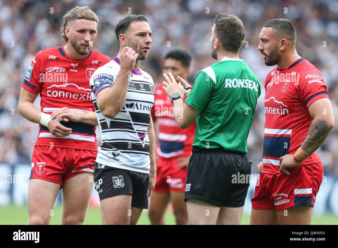 Referee photos hi-res stock photography and images - Alamy