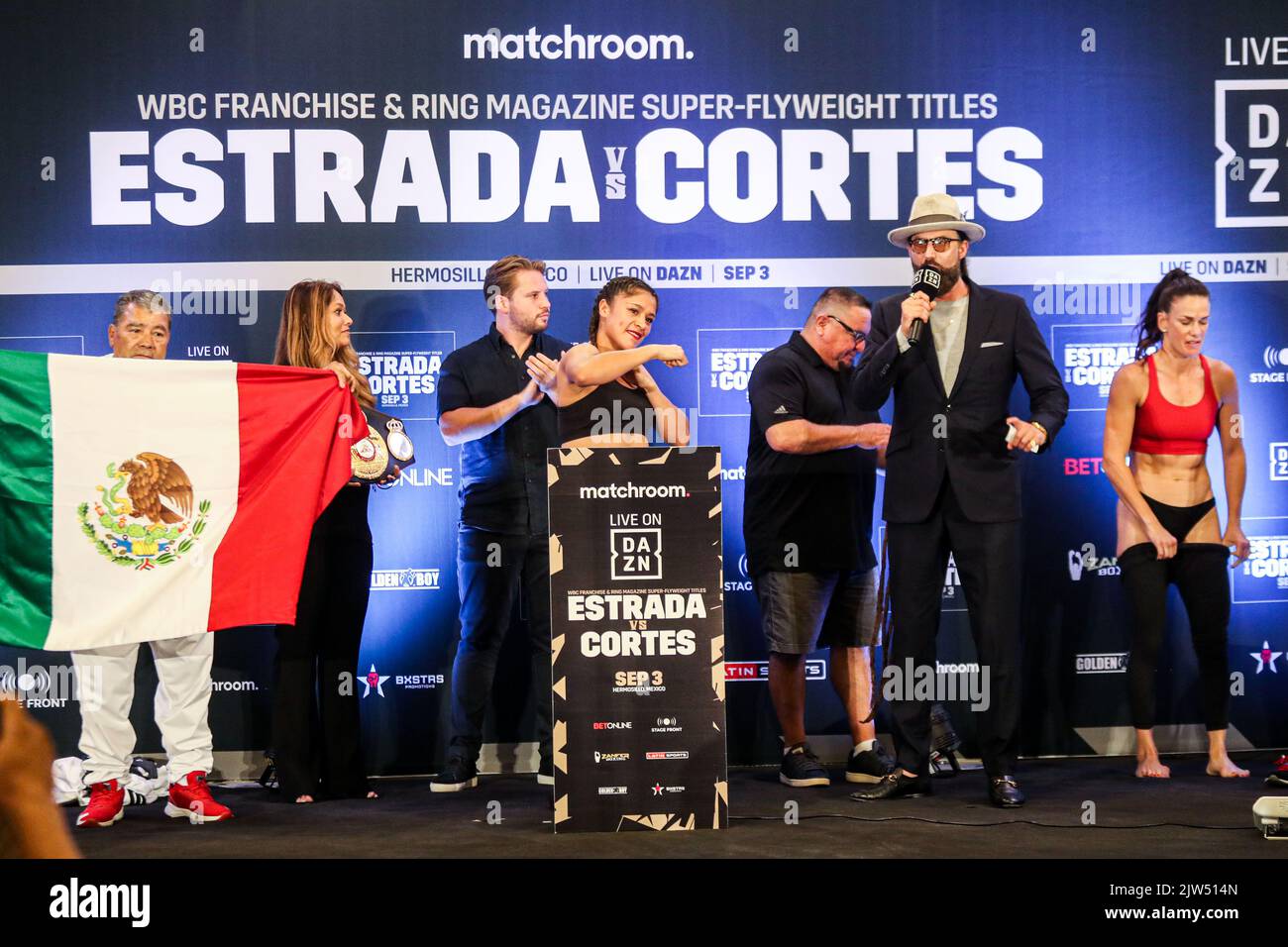 Jelena mrdjenovich hi-res stock photography and images - Alamy