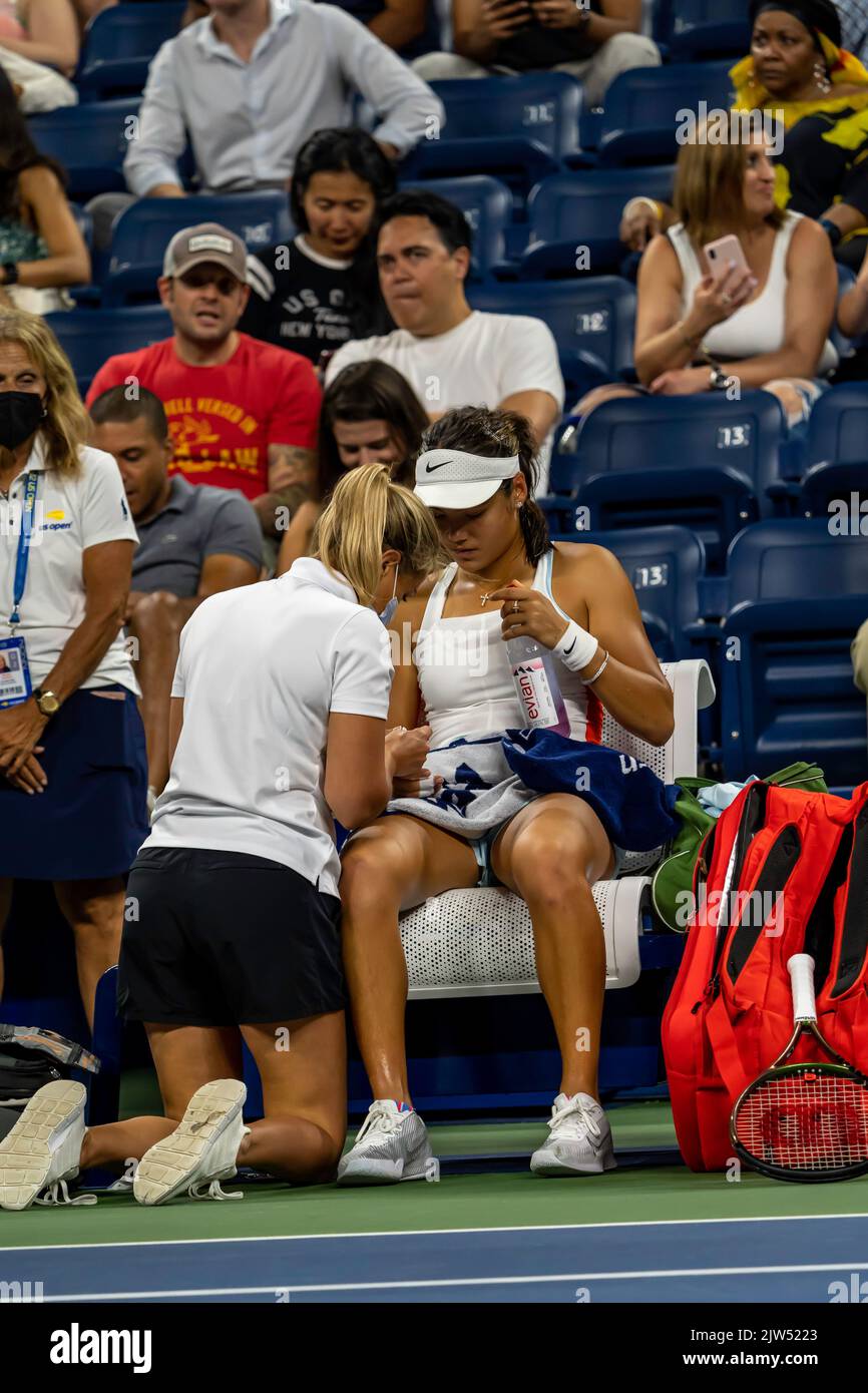 Emma Raducanu (GBR) having blisters on her hand attended to during her ...