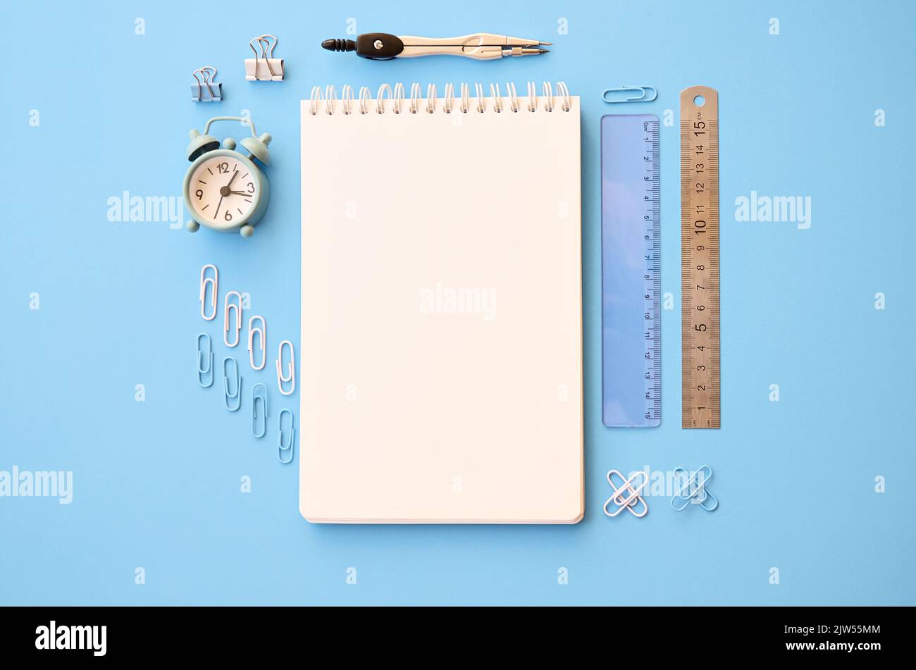 Online school ad hi-res stock photography and images - Alamy