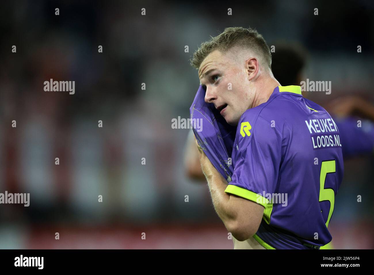 naROTTERDAM - Derry John Murkin of FC Volendam disappointed during the ...