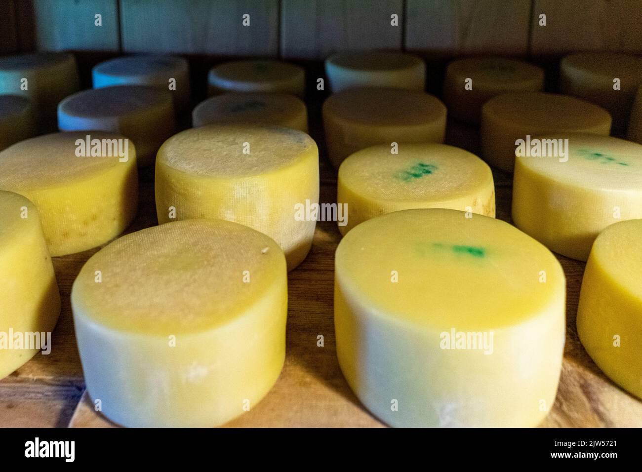 Block mountains hi-res stock photography and images - Alamy