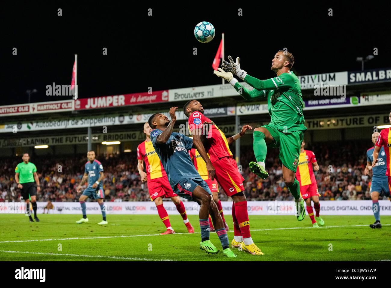 Deventer - Go Ahead Eagles keeper Jeffrey de Lange during the match ...
