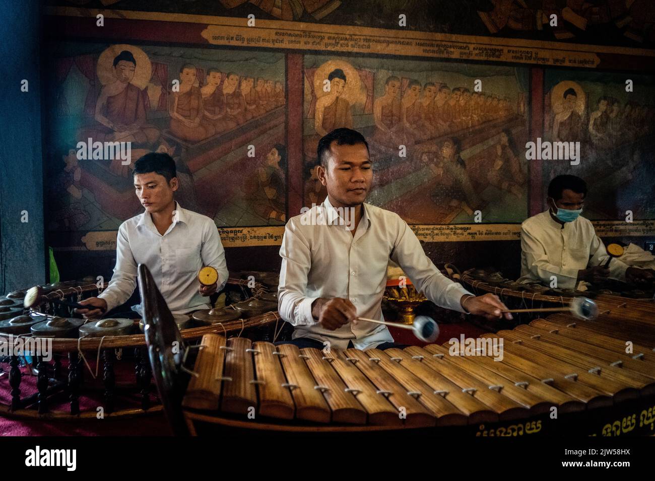 Phnom Penh, Cambodia. 03rd Sep, 2022. A band plays traditional Khmer ...