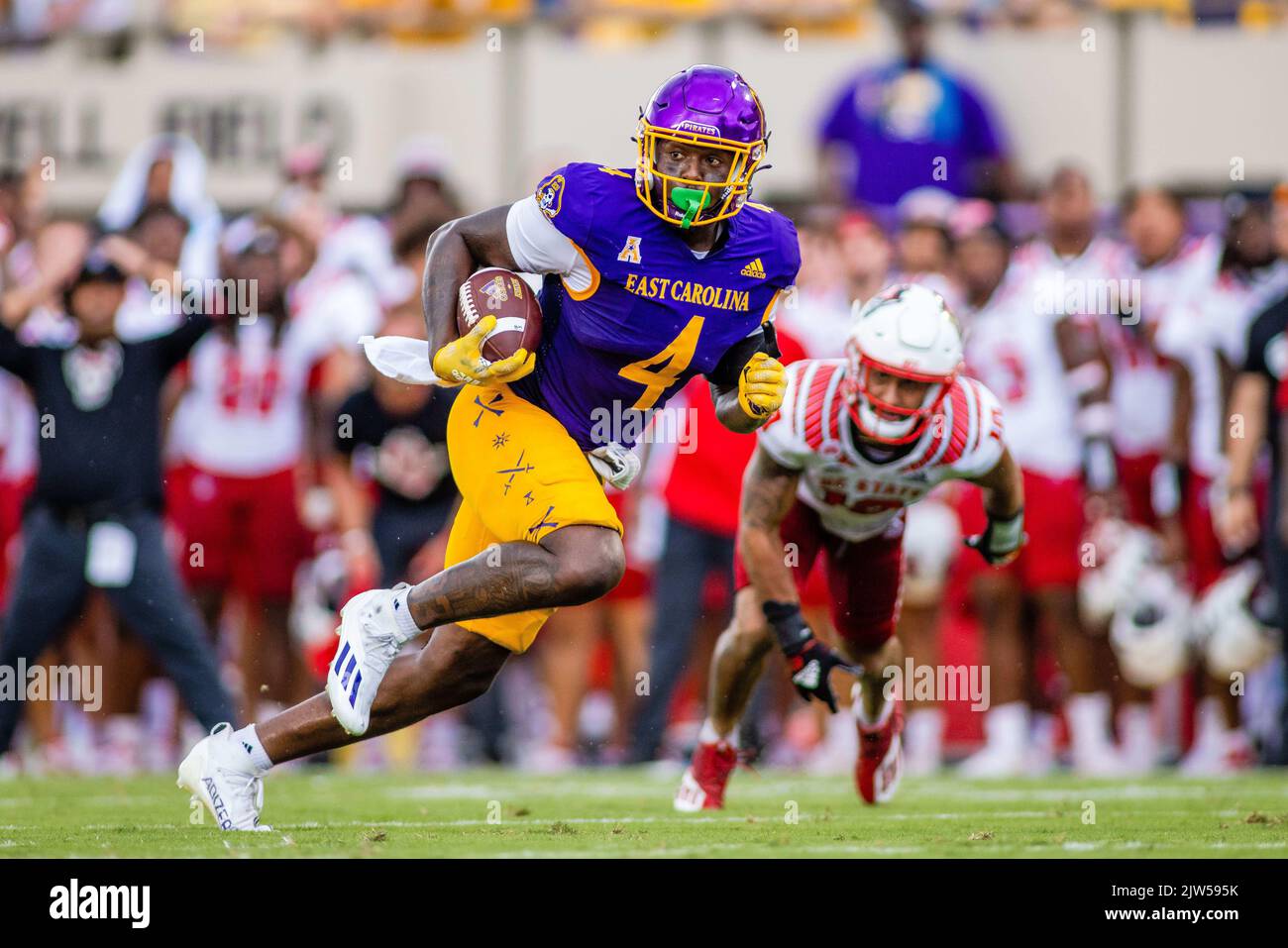 Greenville, NC, USA. 3rd Sep, 2022. East Carolina Pirates tight end ...