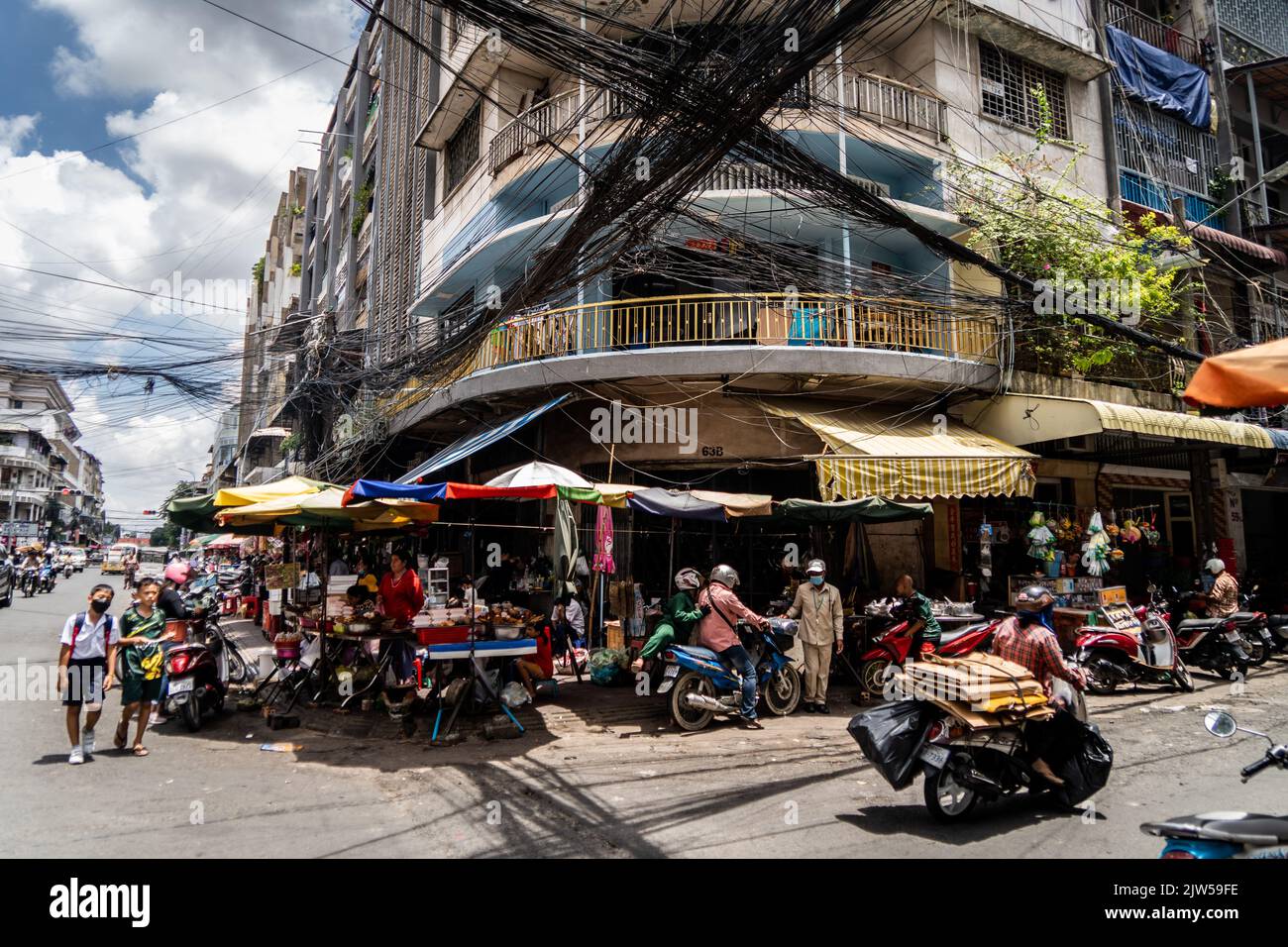 Phnom Penh, Cambodia. 3rd Sep, 2022. Large amounts of tangled ...