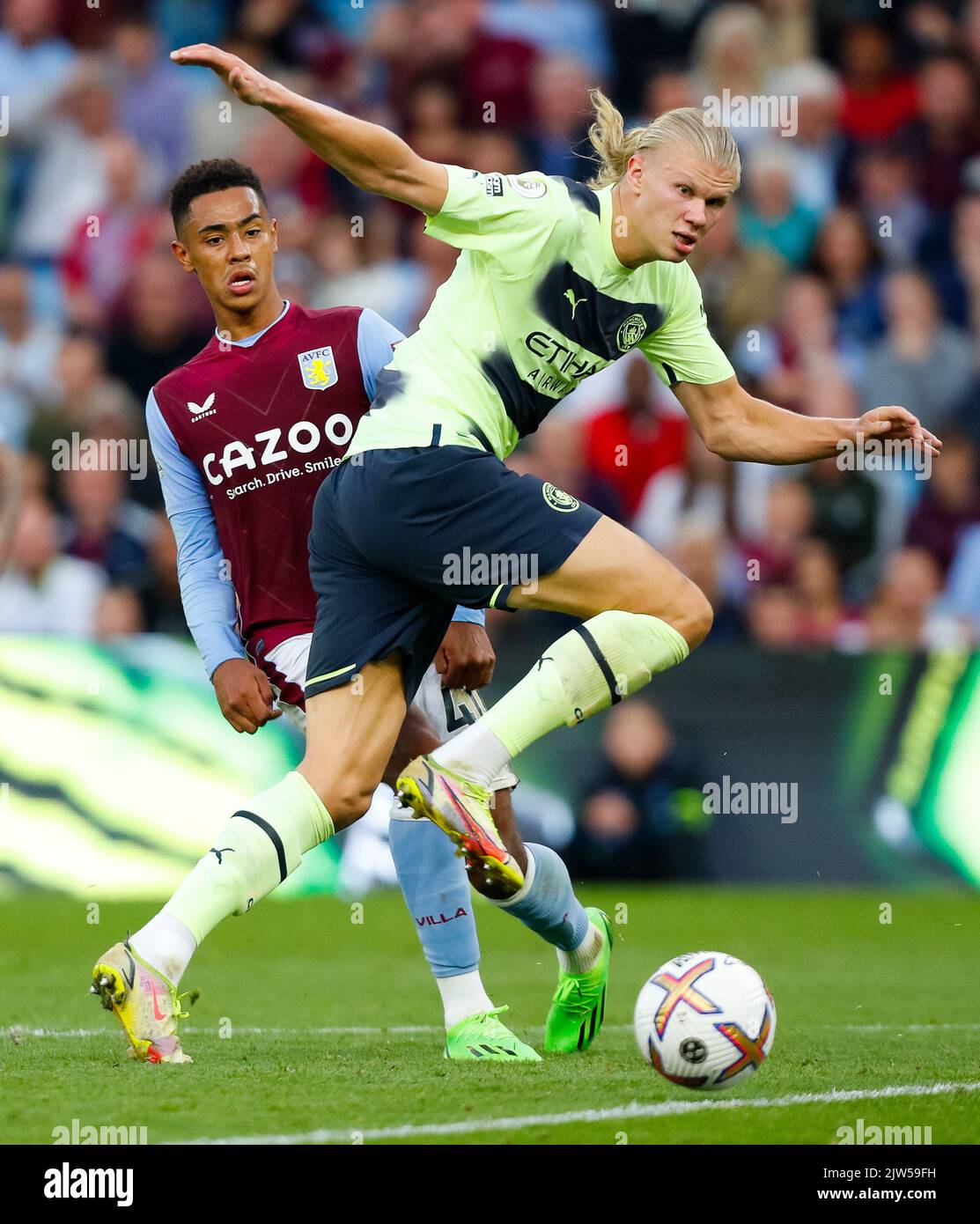 Jacob ramsey manchester city 2022 hi-res stock photography and images - Alamy