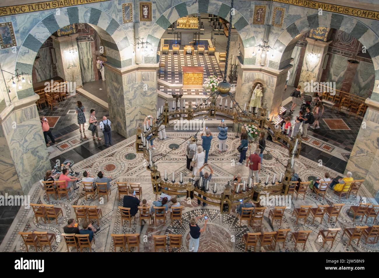 Aachen September 2022 : The Aachen Cathedral inside Stock Photo - Alamy