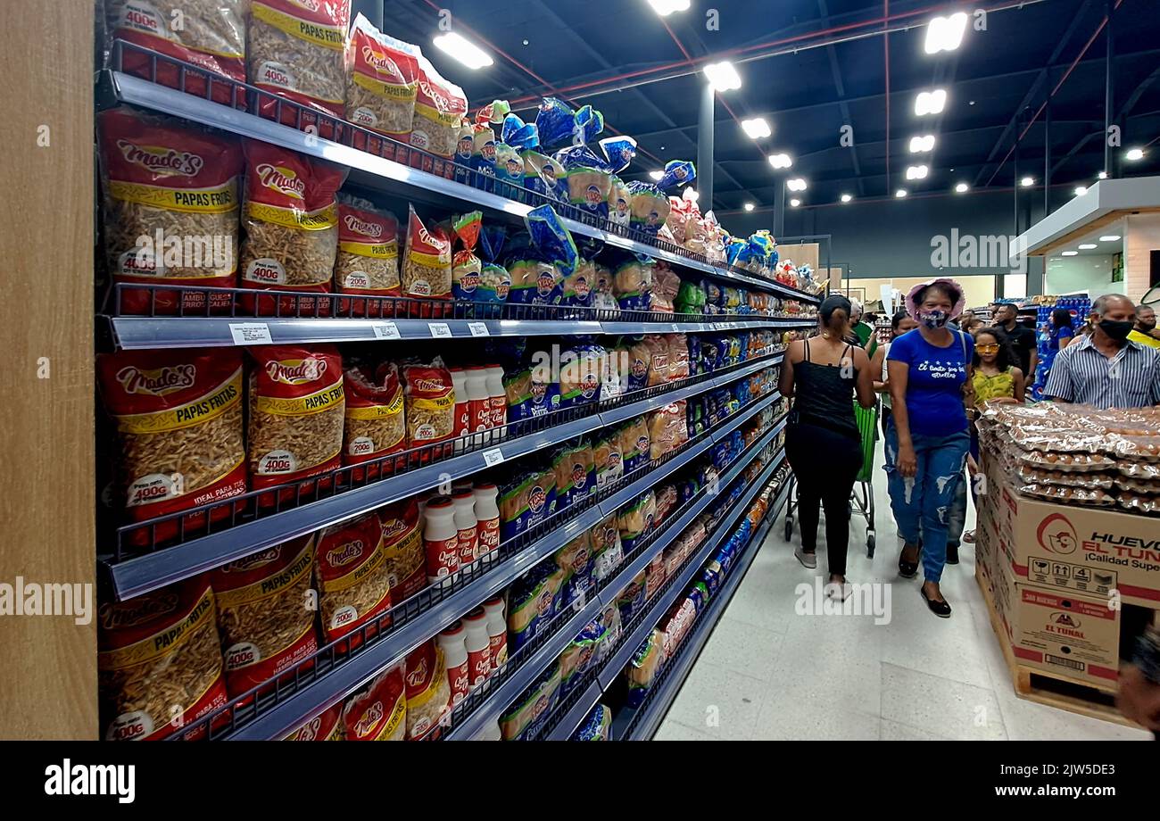 Supermarket in venezuela hi-res stock photography and images - Alamy