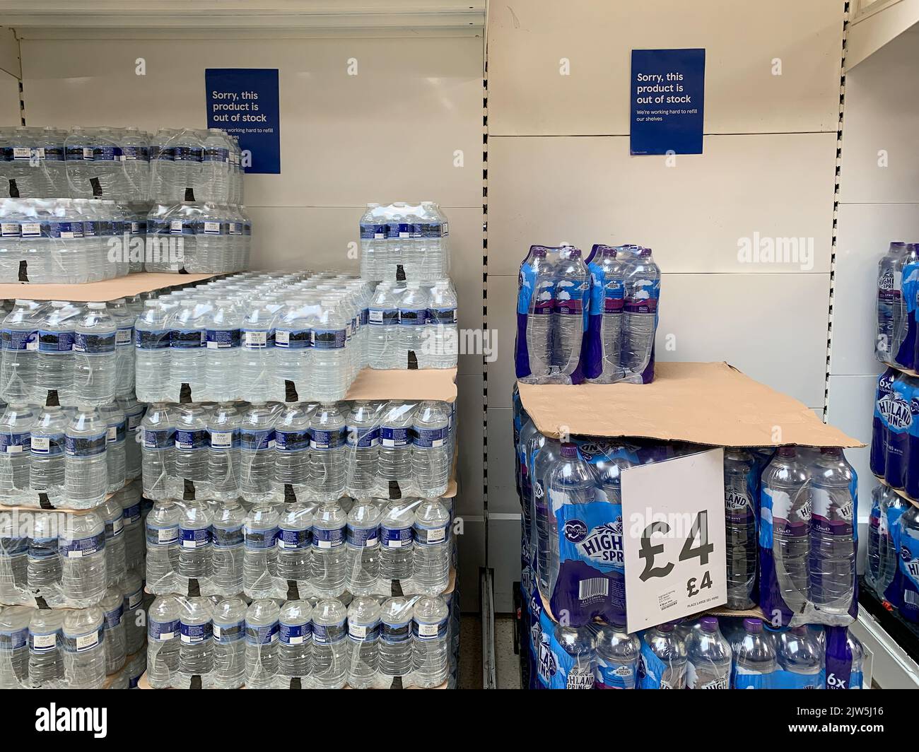 Empty water shelves hi-res stock photography and images - Alamy