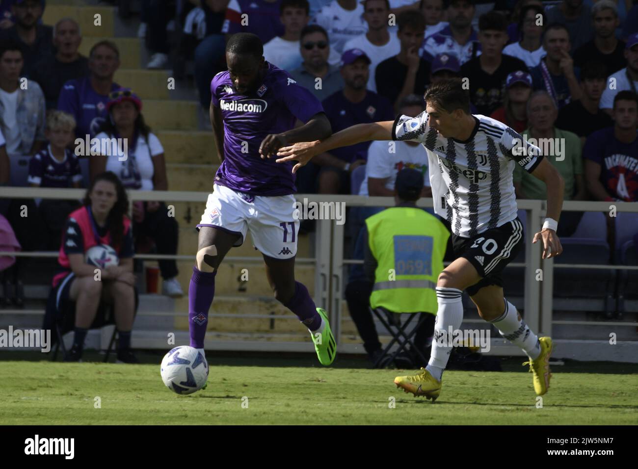 Jonathan Ikone (Fiorentina)Fabio Miretti (Juventus) during the Italian ...