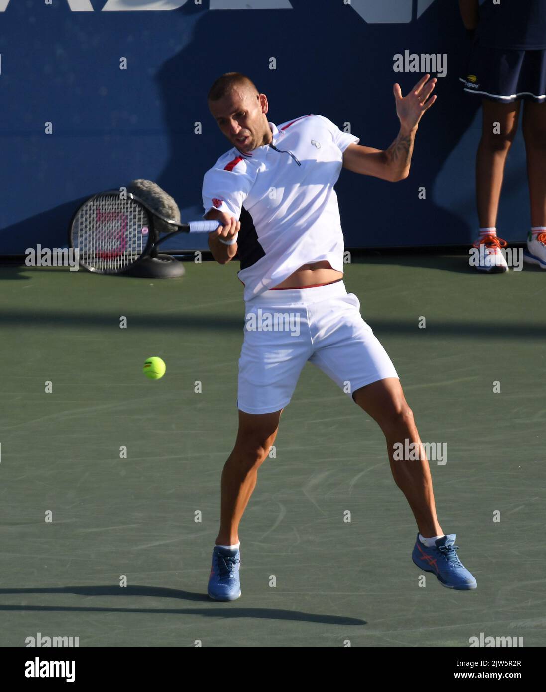 2022 us open tennis action hi-res stock photography and images - Alamy