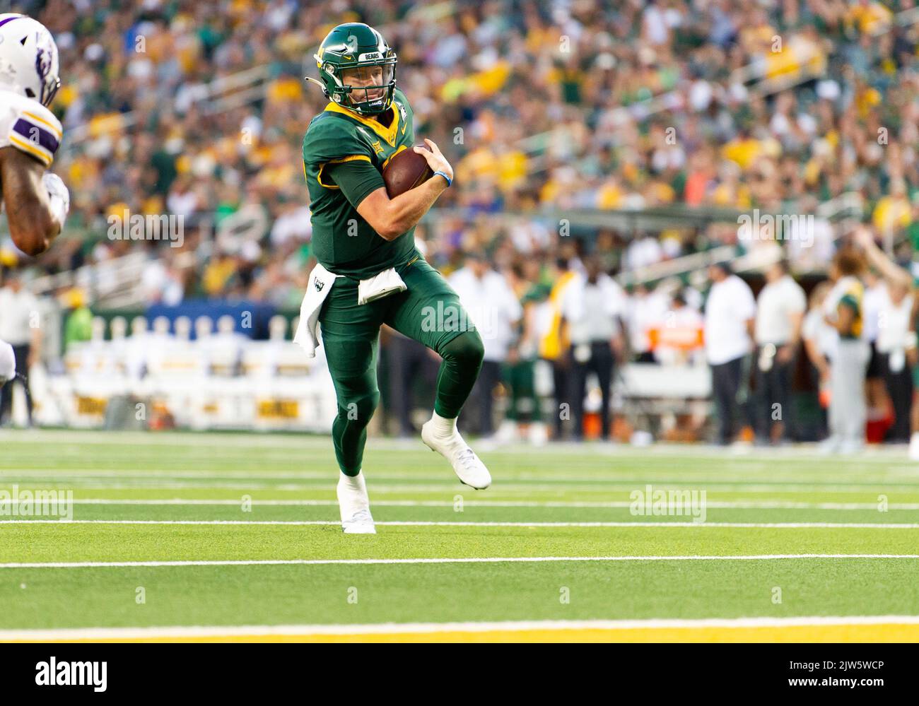 September 3 2022: Baylor Bears quarterback Blake Shapen (12) runs ...
