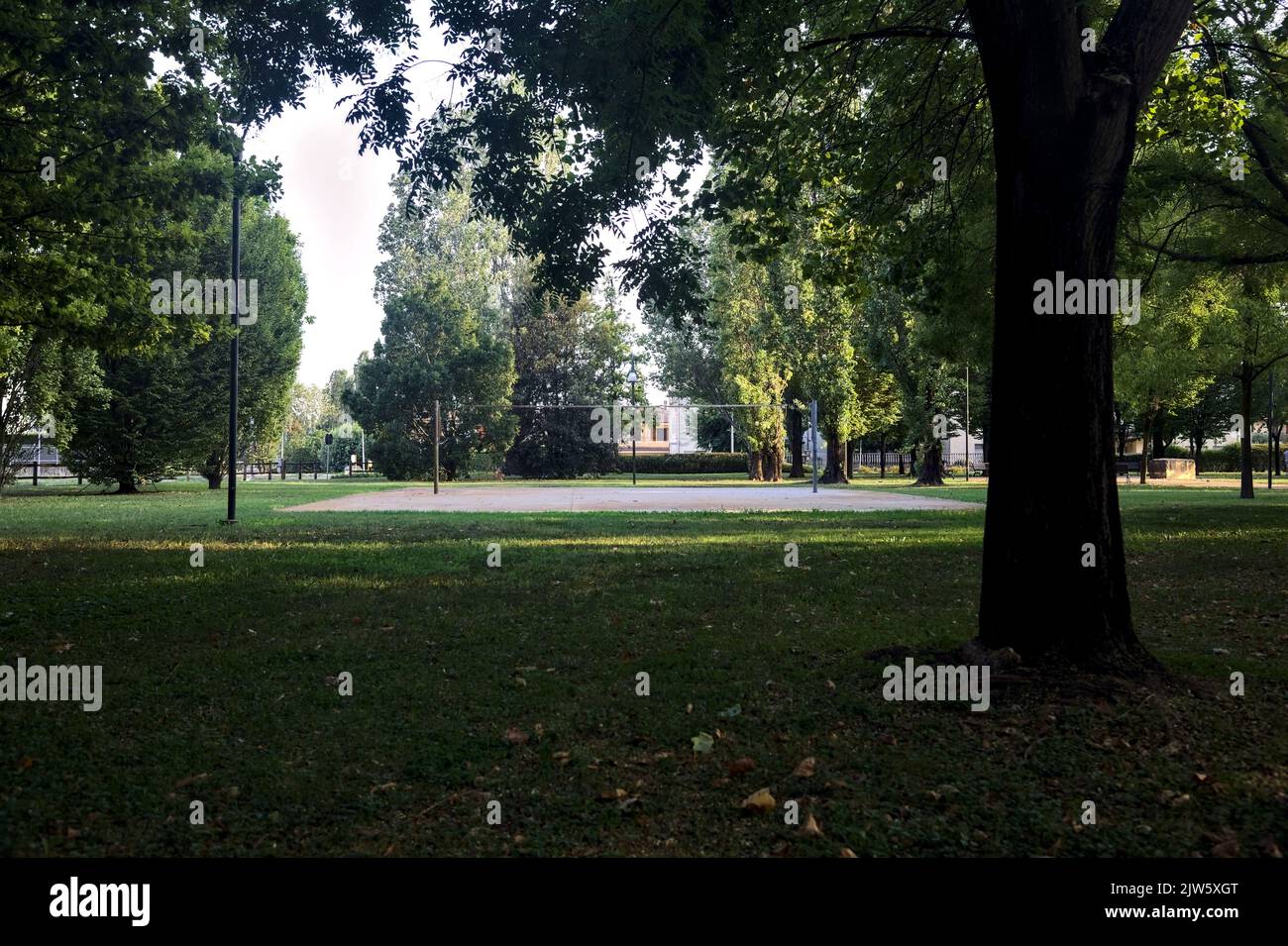 Volleyball net in a park hi-res stock photography and images - Alamy