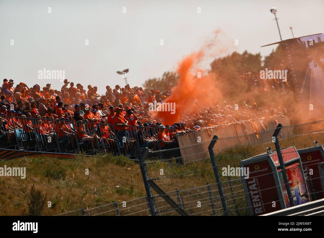 Formula 1 zandvoort fans hi-res stock photography and images - Alamy