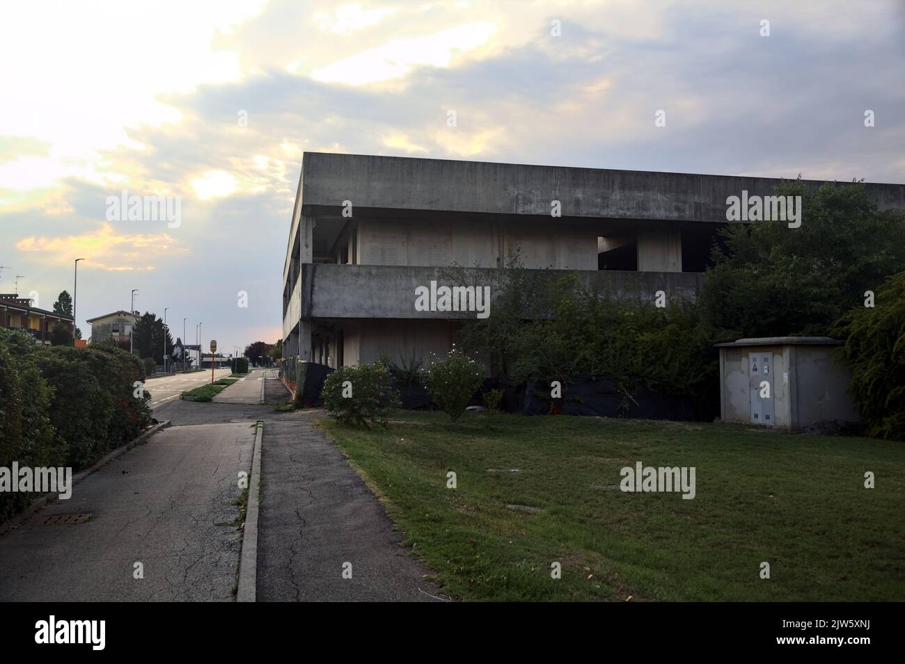 Bordered arch hi-res stock photography and images - Alamy
