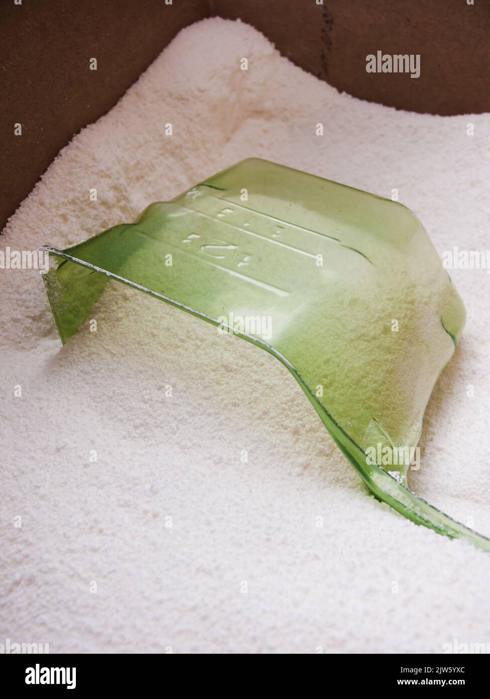 Laundry detergent powder and scoop Stock Photo - Alamy