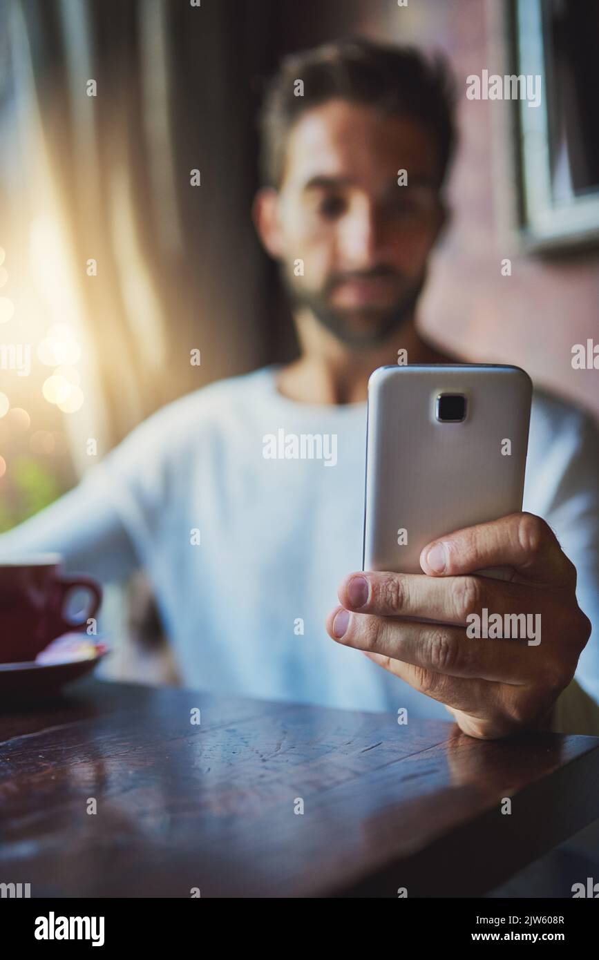 Young people sending messages hi-res stock photography and images - Alamy
