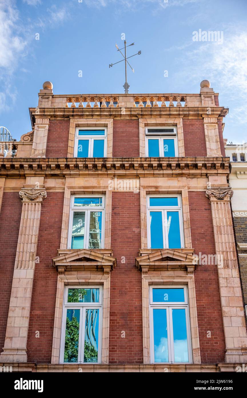 Traditional brick architecture of buildings in London, the UK's grand ...