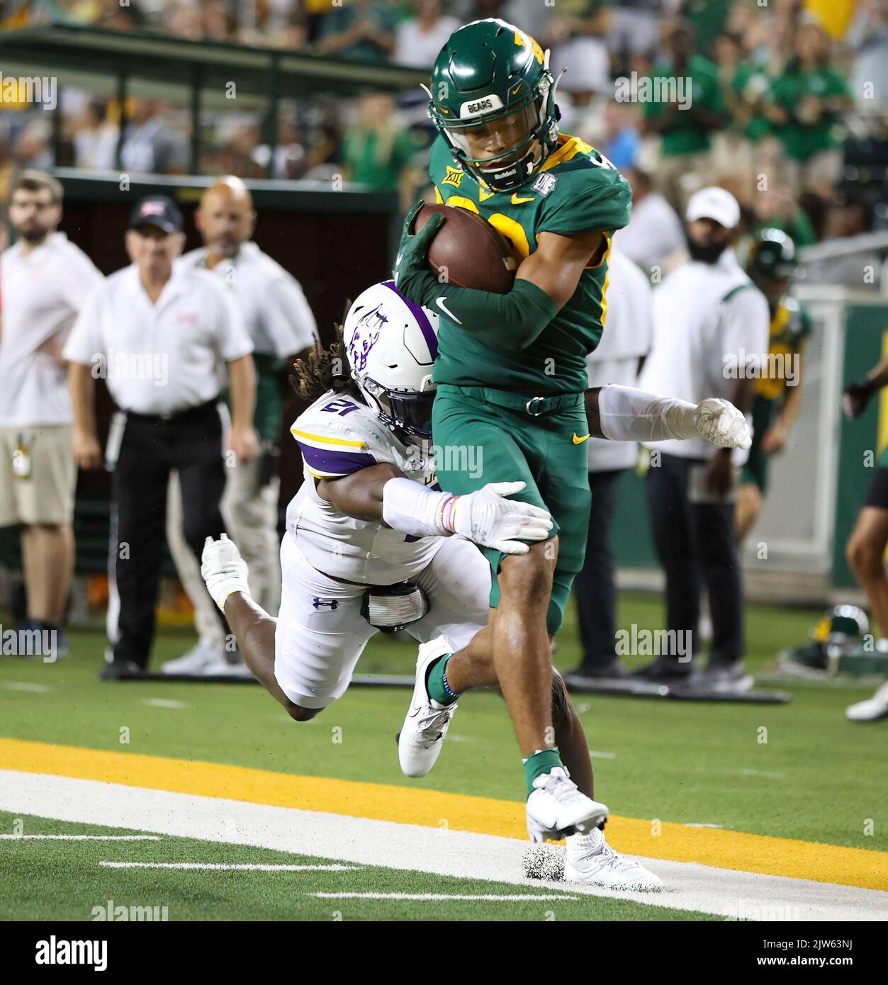September 3, 2022: Baylor wide receiver Monaray Baldwin (80) carries ...
