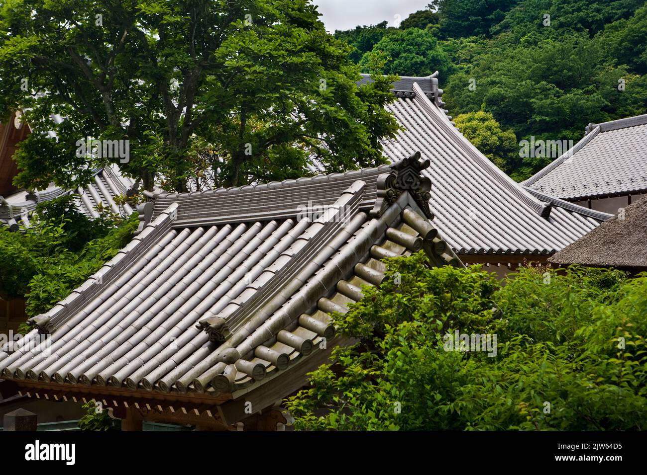 Kamakura japan traditional roof hi-res stock photography and images - Alamy