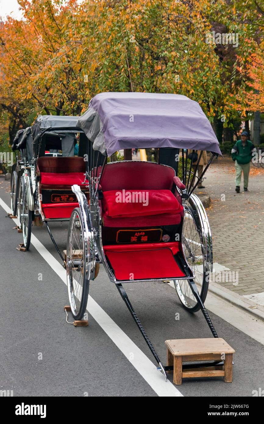 Jinrikisha rickshaw japan travel hi-res stock photography and images ...