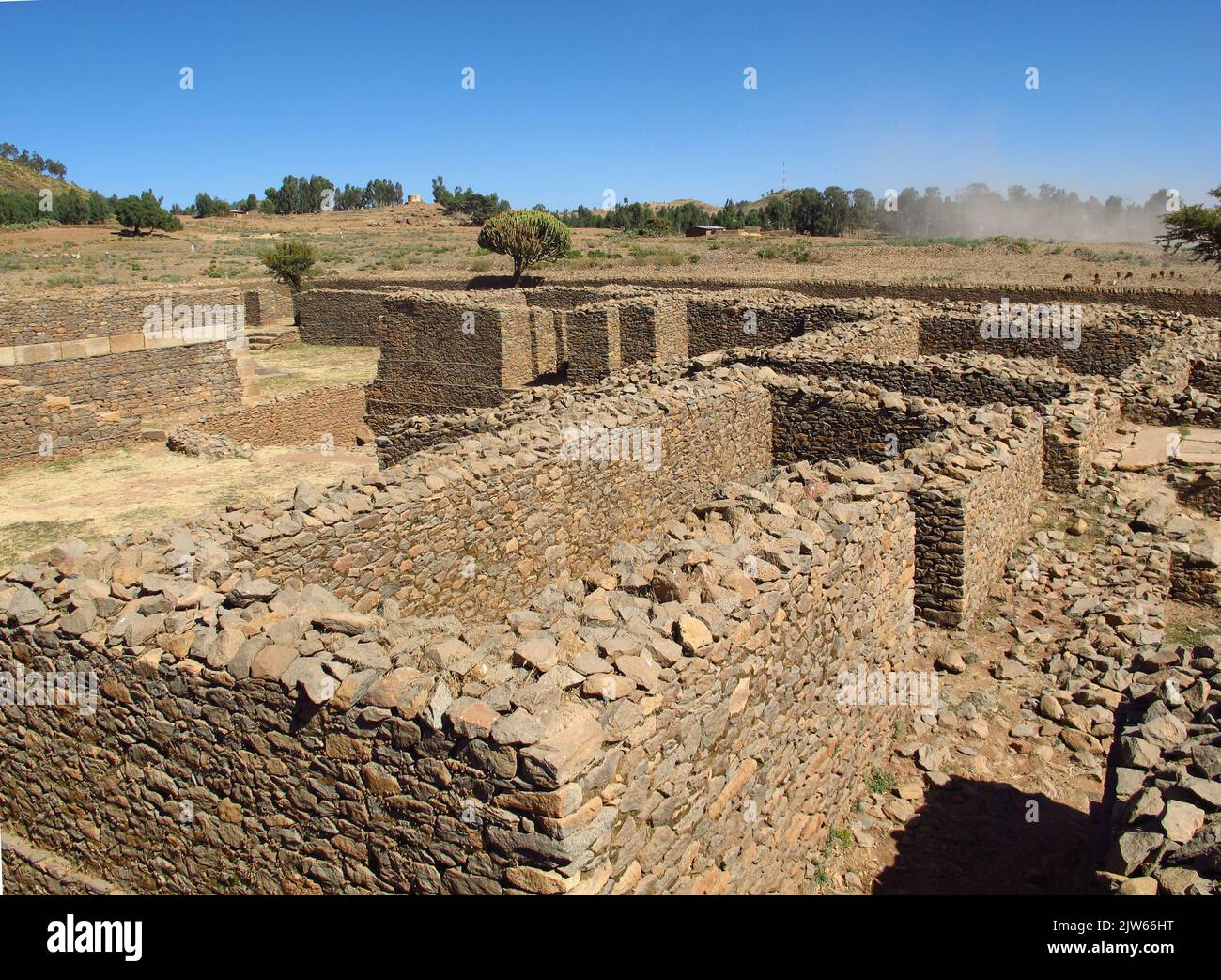 Ruins of palace in Axum city, Ethiopia Stock Photo - Alamy