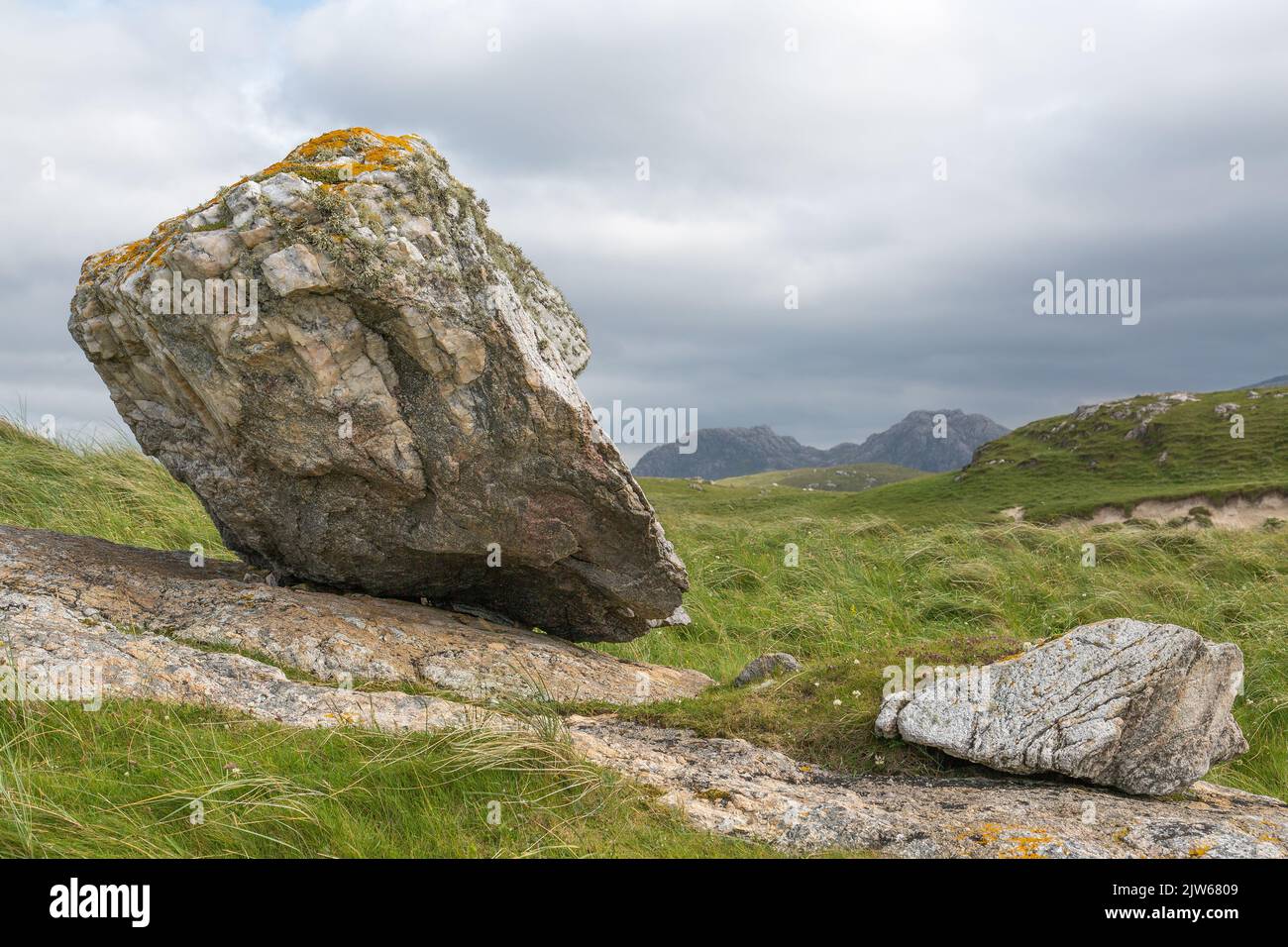 Great big boulder hi-res stock photography and images - Alamy