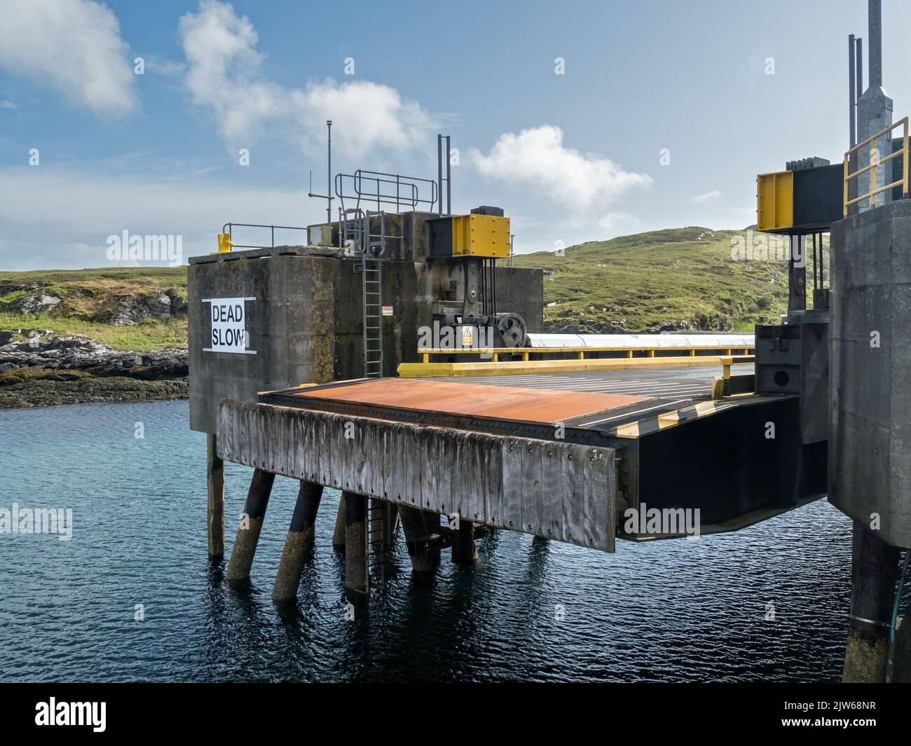 Roll on Roll off ferry rise and fall loading ramp at Scalasaig Ferry ...