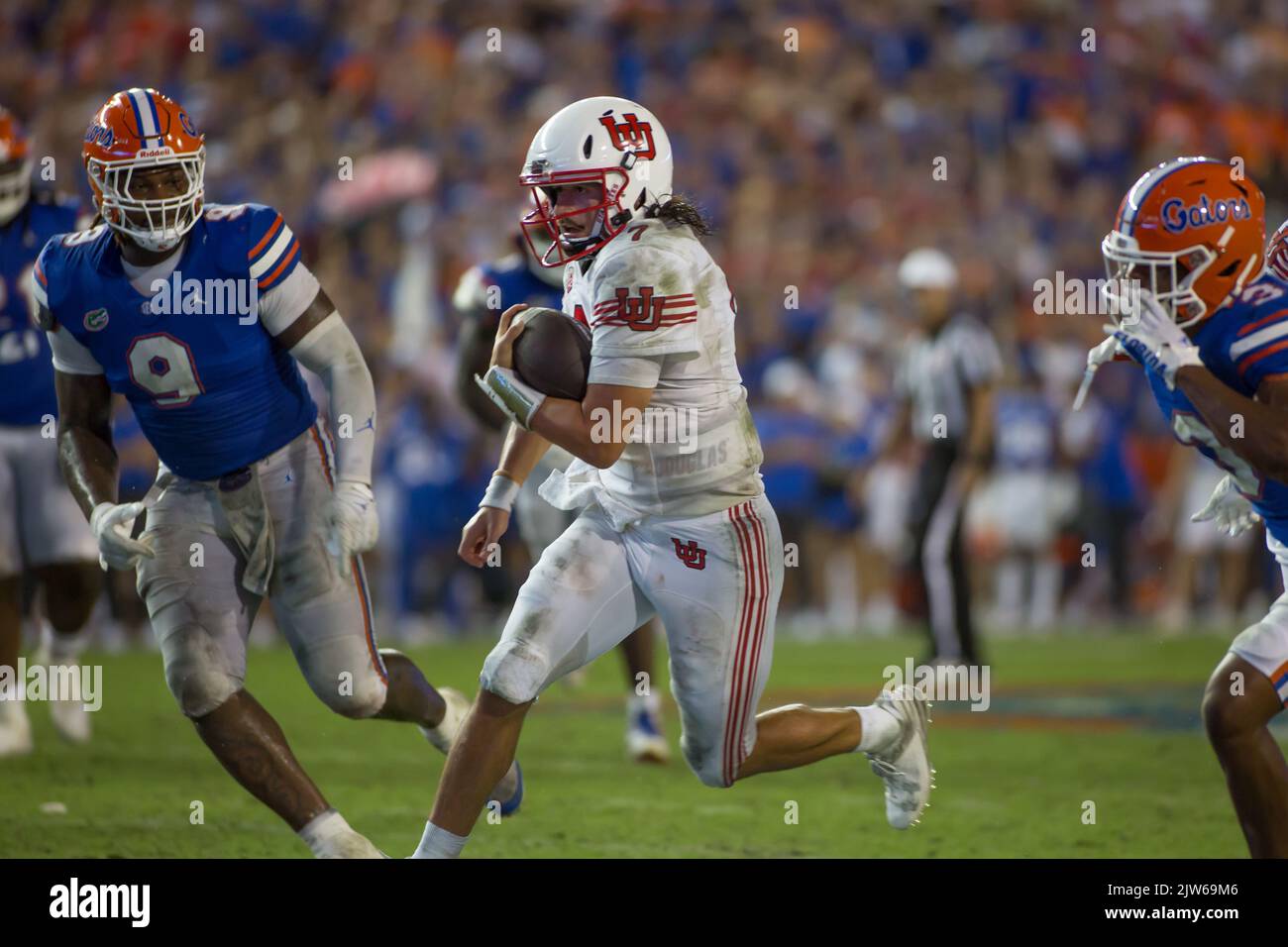 September 3, 2022: Utah Utes quarterback Cameron Rising (7) scrabbles ...