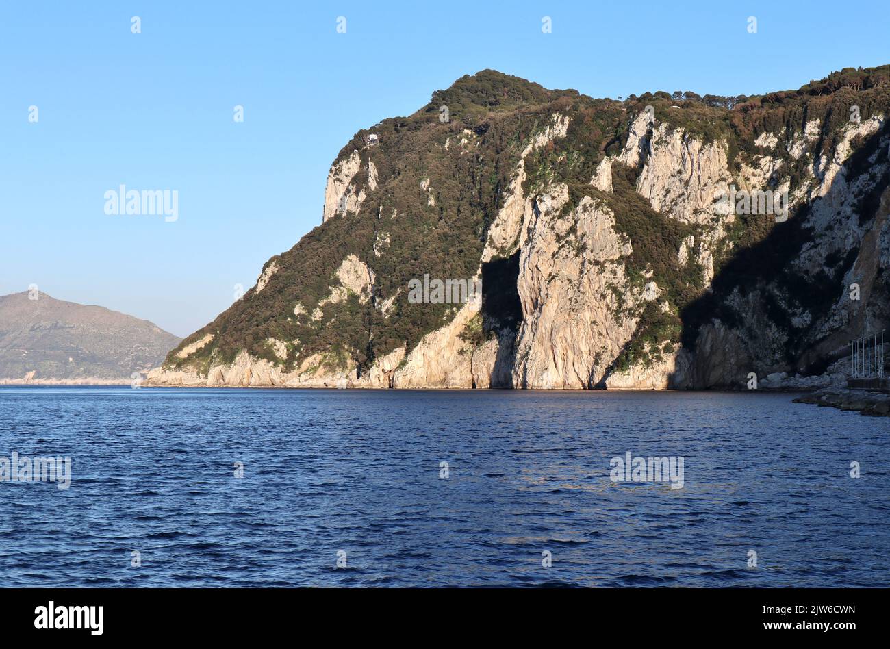 Capri - Punta del Catato al tramonto dal molo Stock Photo - Alamy