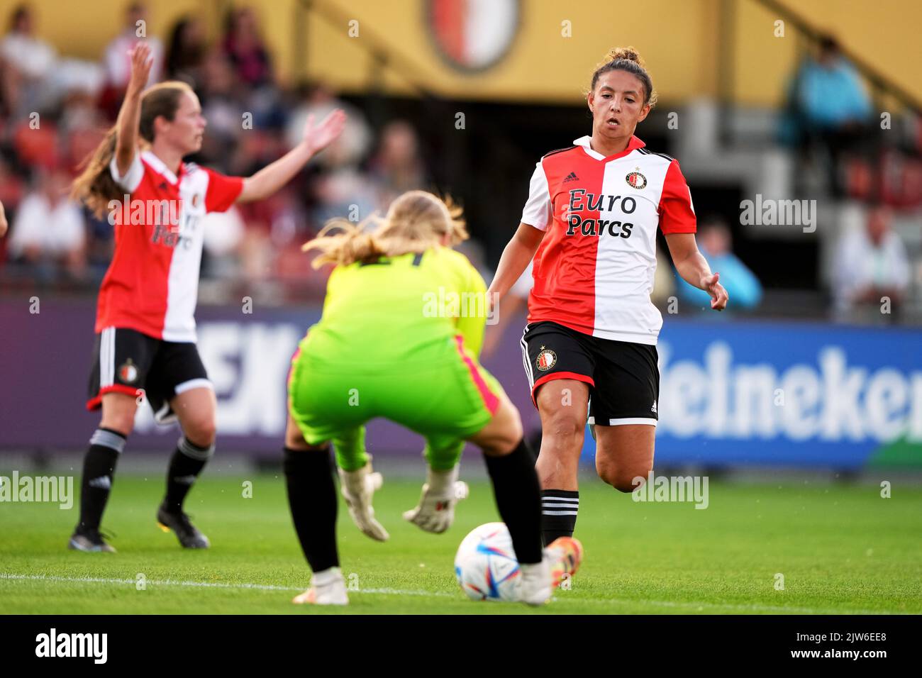 Rotterdam - Sabrine Ellouzi of Feyenoord Vrouwen 1 during the match ...