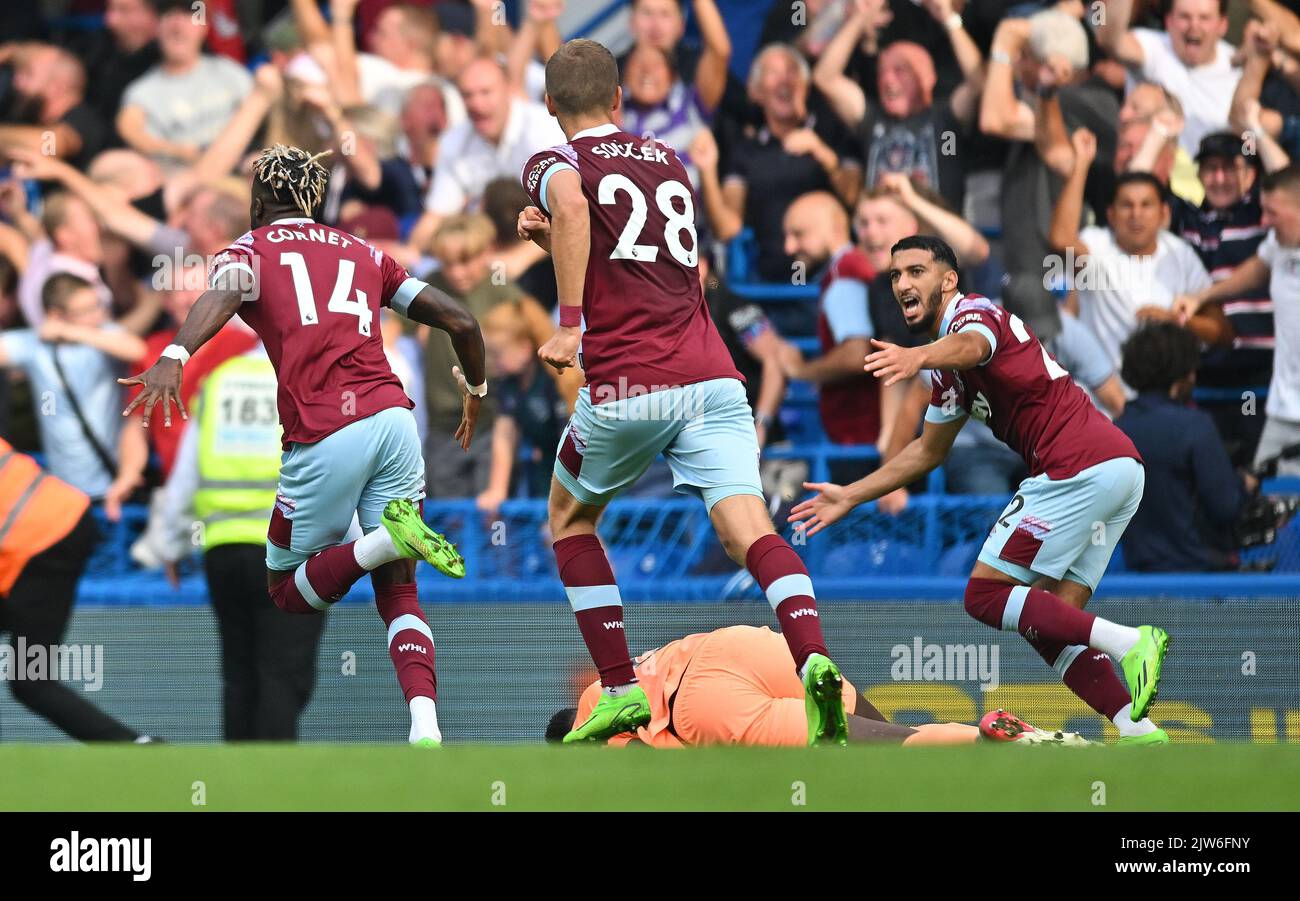Stamford bridge maxwell hi-res stock photography and images - Alamy