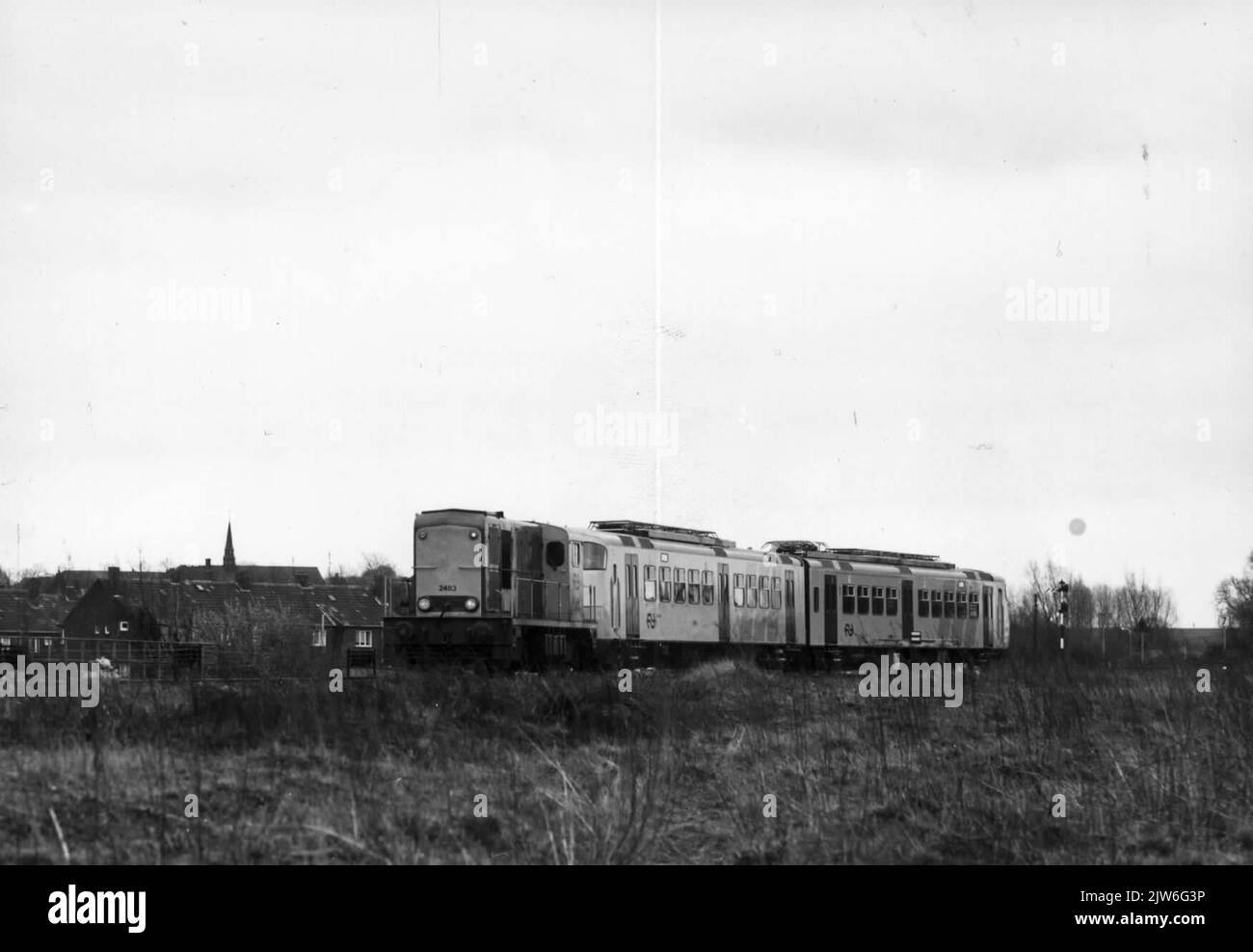 Image of the Diesel-Electric Locomotive No. 2483 (series 2400/2500) of ...