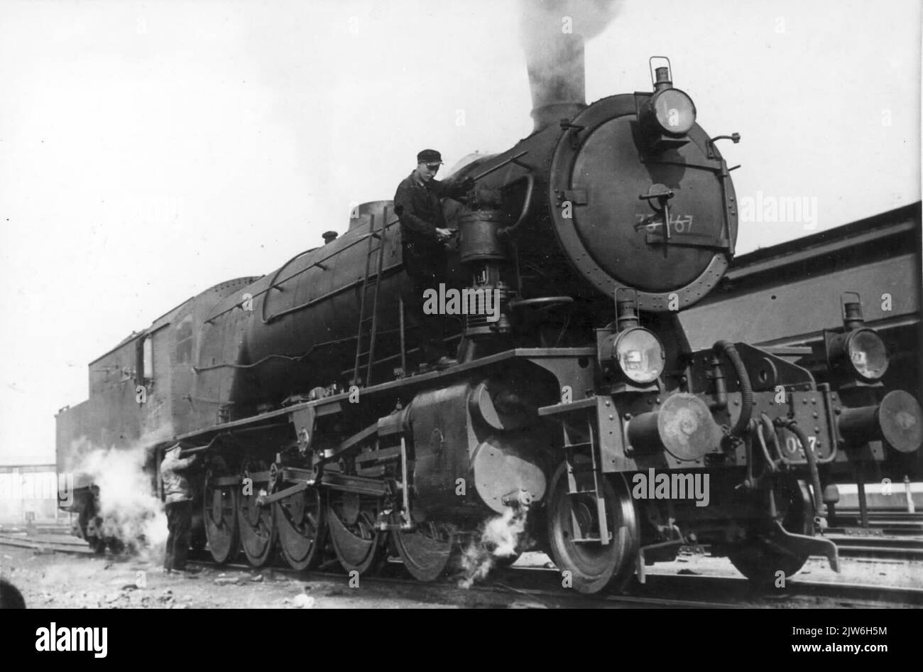 Image of the steam locomotive No. 5097 of the N.S. (series 5000/5100, "Austerities", ex War ...