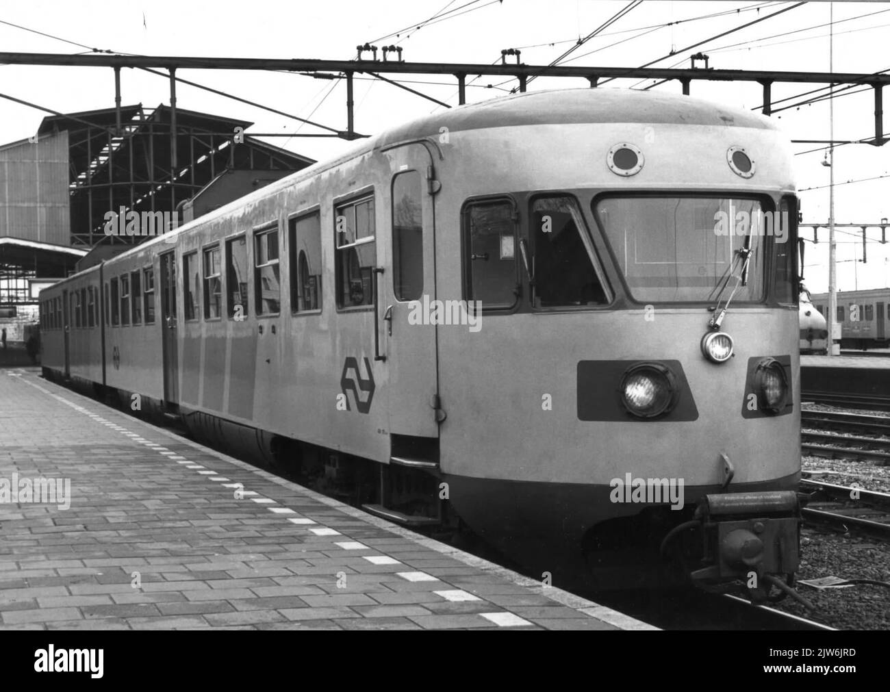 Image of the renovated diesel-electrical train set the 2 No. 181 (old ...