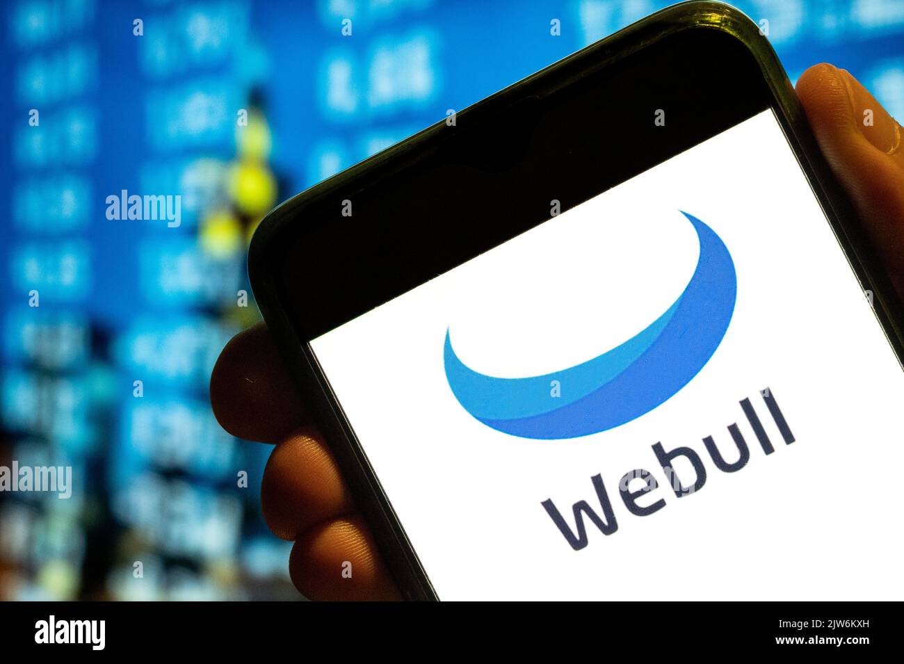 Webull logo hi-res stock photography and images - Alamy