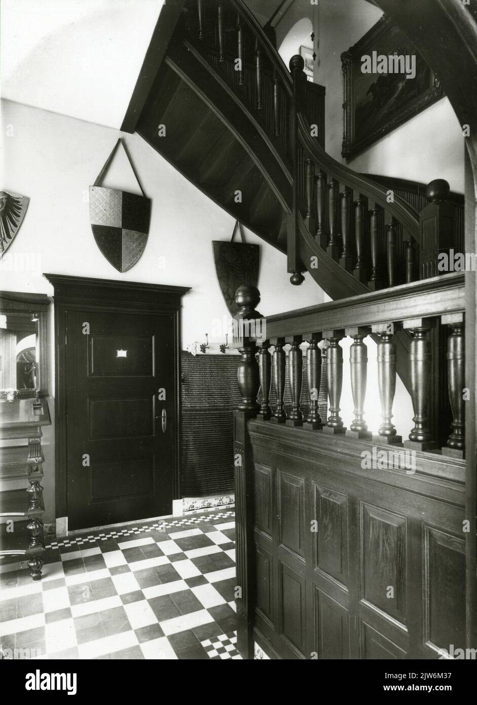 Interior of the gatehouse of the Huis Doorn estate (Langbroekerweg 2A-8 ...