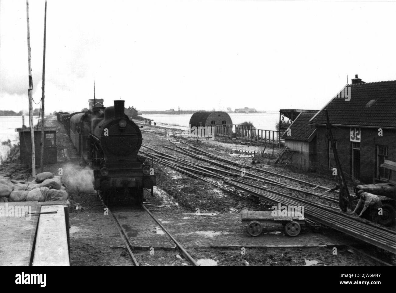 Image of the steam locomotive No. 3759 (series 3700/3800) of the N.S ...