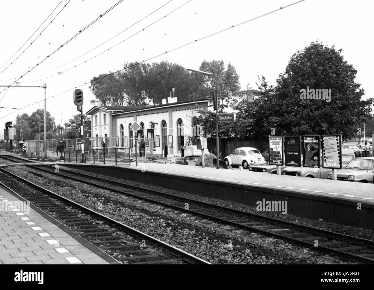 View on the platform side of the N.S. station Breukelen in Breukelen. A ...